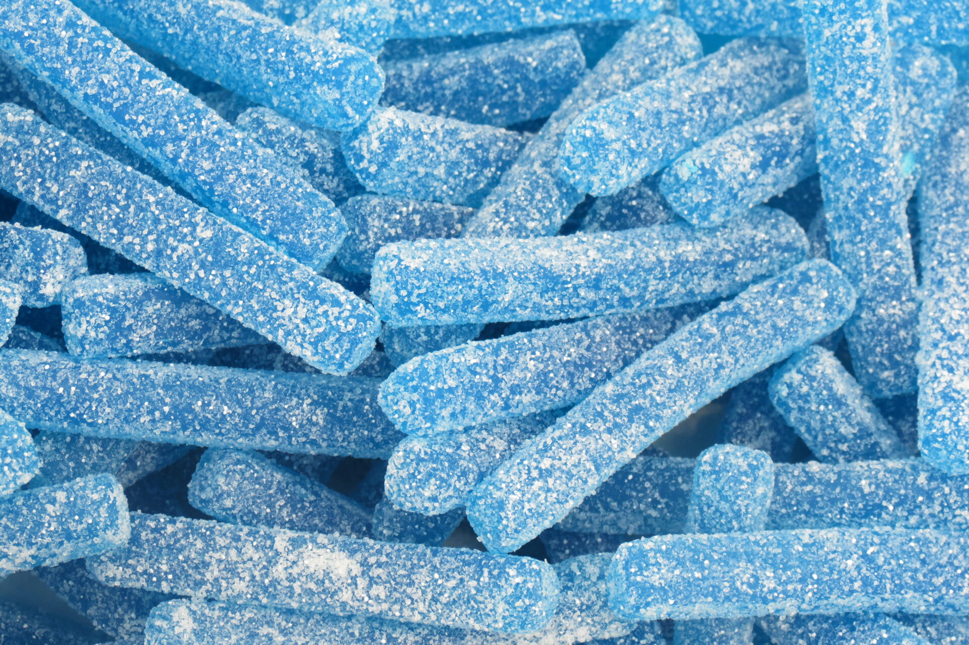 Zure blauwe staafjes , zure framboos frieten - Bon Bon Ballon